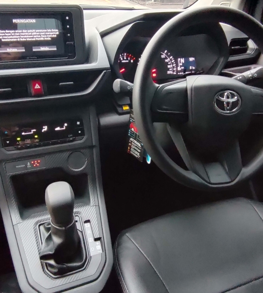 Toyota Avanza | Hartono Rent Car